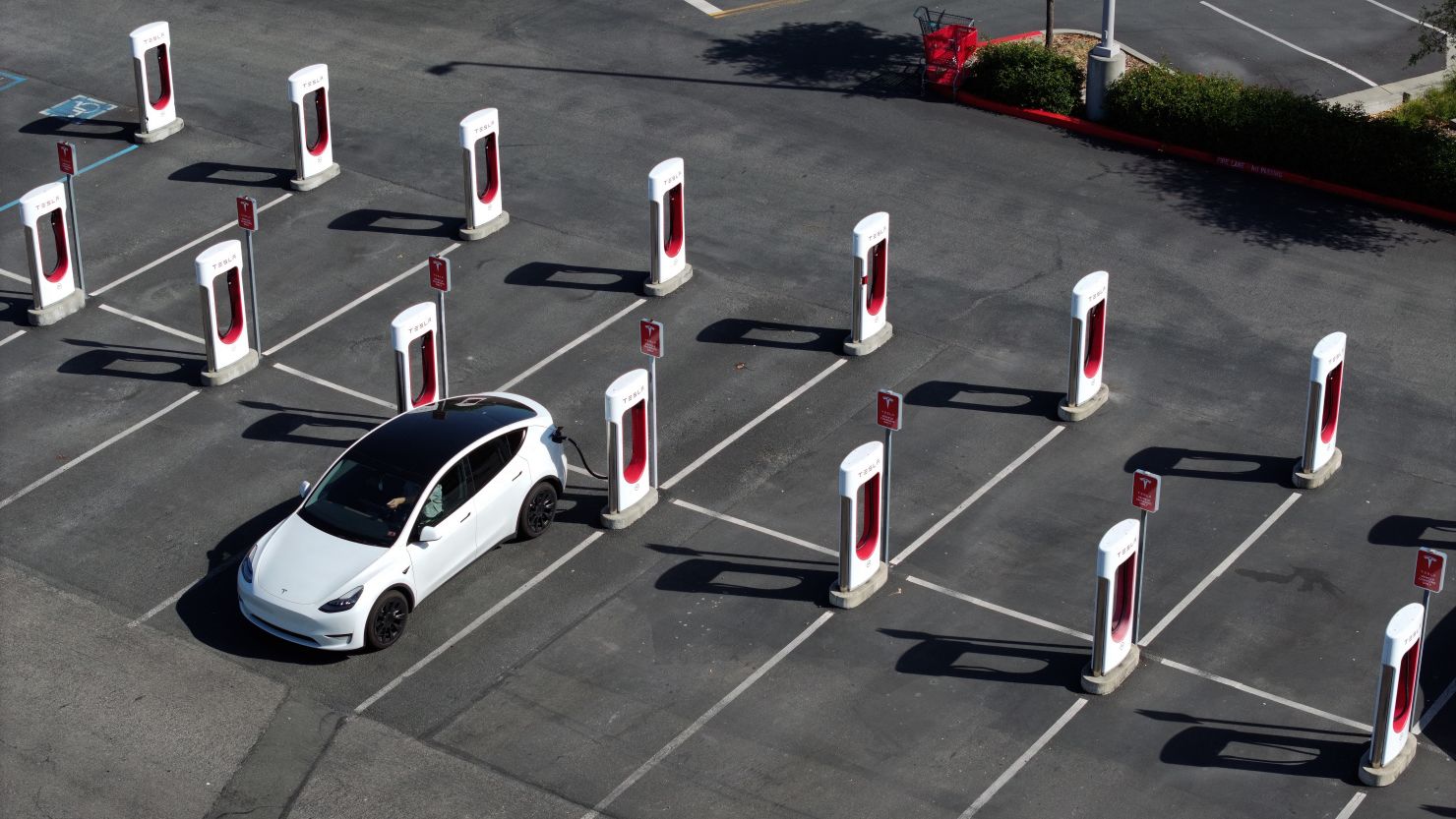 Elon Musk announces major update for Tesla Superchargers after mass layoffs